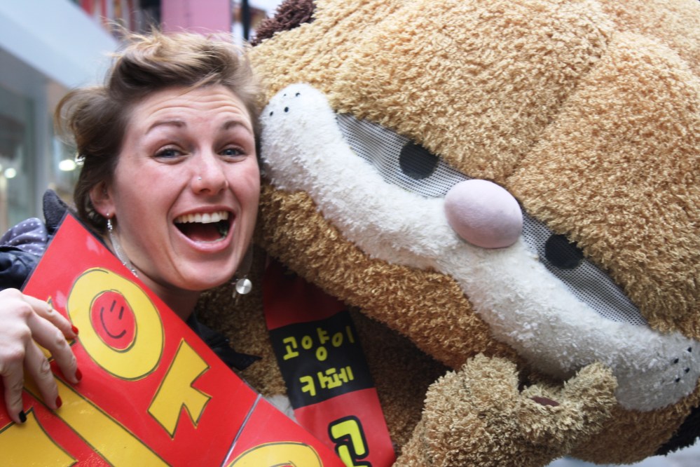 Free Hugs: On Being An Earnest Hugger - Eager Journeys